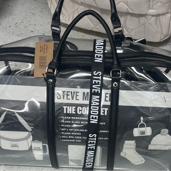 Steve Madden | Bags | Steve Madden Viral Tiktok Clear Cozy Duffle Bag ...